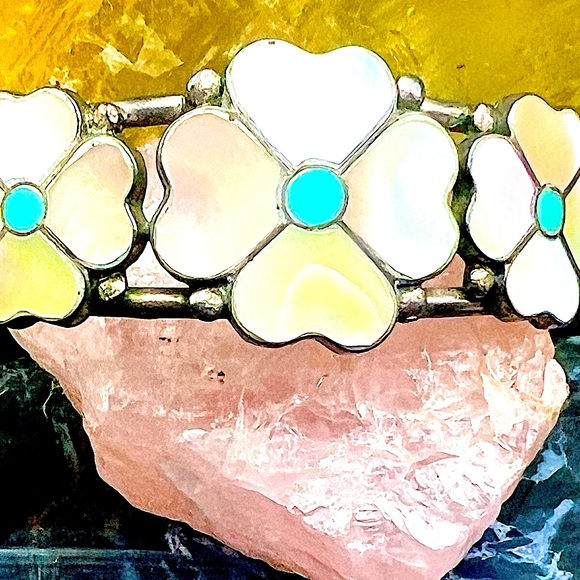 Native American Cuff | Jewelry | Gorgeous Vintage Native American Zuni ...